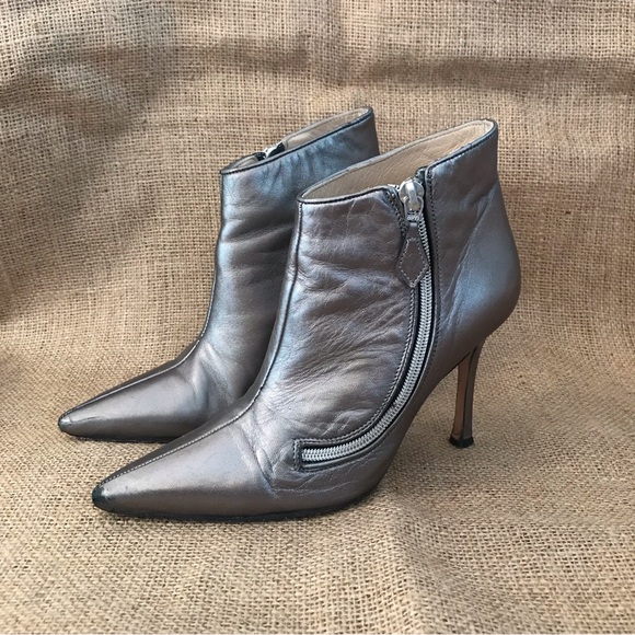 Manolo Blahnik | Shoes | Manolo Blahnik Silver Metallic Leather Heeled ...